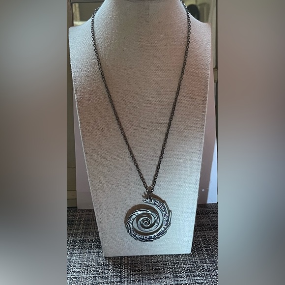 Dr. Who | Jewelry | Who Dr Who Necklace | Poshmark